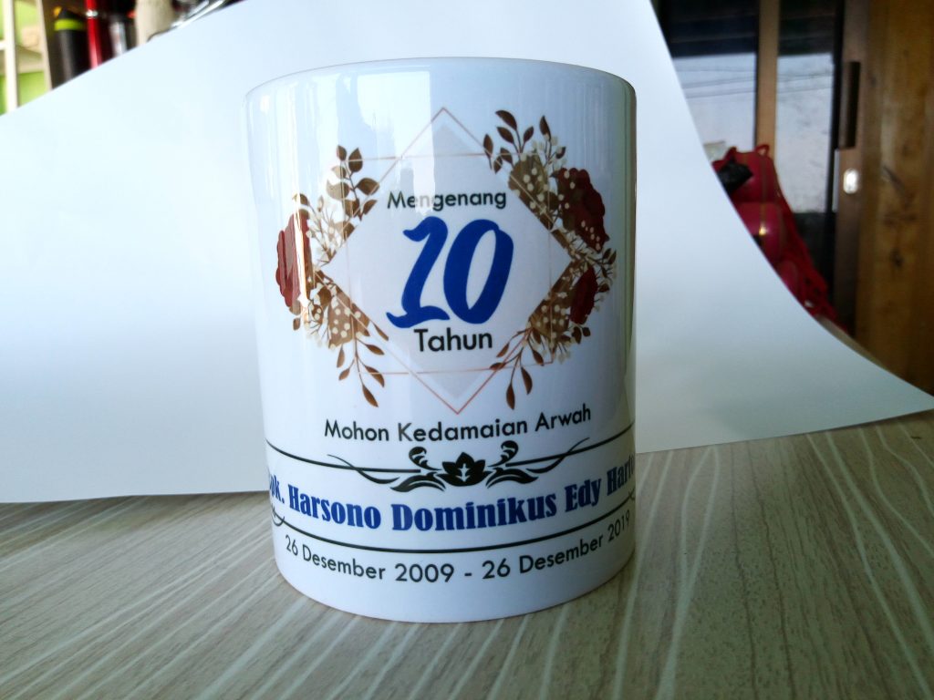 Jasa Cetak Mug Custom Online - Digibook Promotion